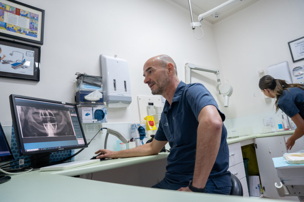 Single & Multiple Implants | CDIC | Teeth Implants Melbourne